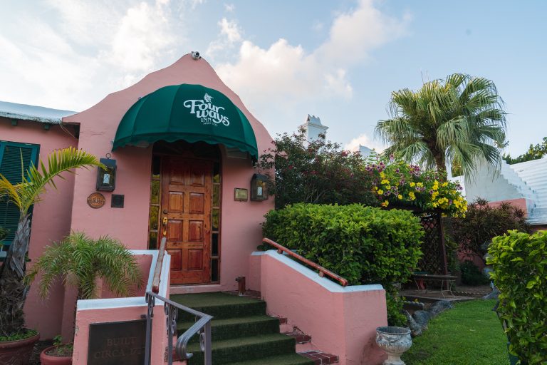 Fourways Restaurant – Dining Bermuda